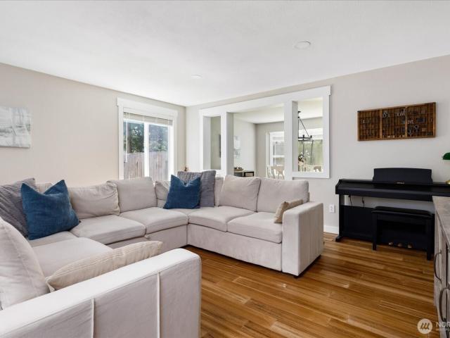 1565 SW Putnam Drive