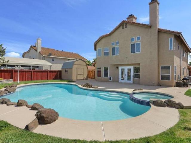 1565 Sequoia Blvd, Tracy, CA 95376