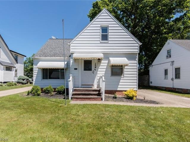 1565 Temple Ave, Mayfield Heights, OH 44124