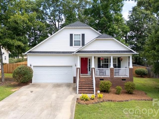 1566 Meadow Glen Ln, Rock Hill, SC 29730