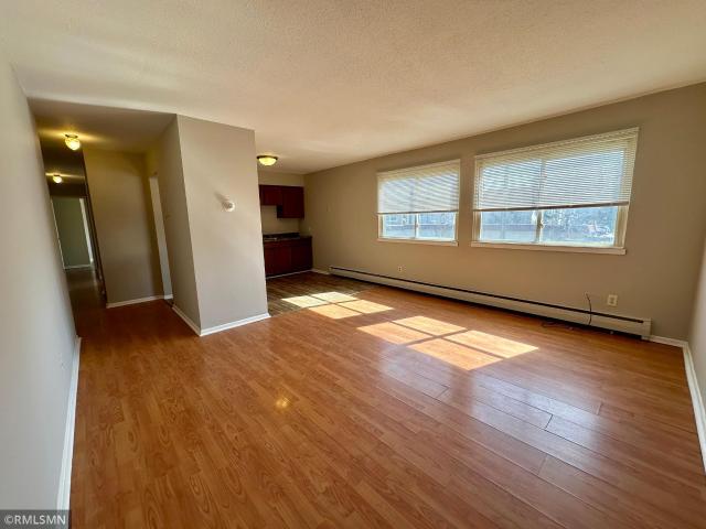 1566 N Woodbridge St, Paul, MN 55117 | MLS #7044 | Compass