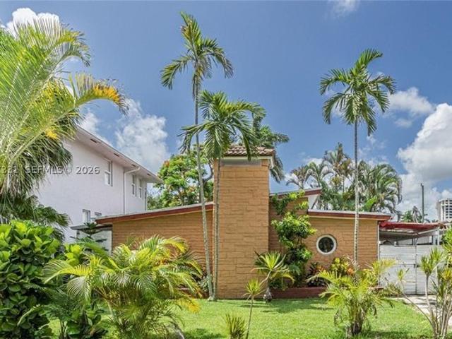 1566 NE 110th St, Miami, FL 33161