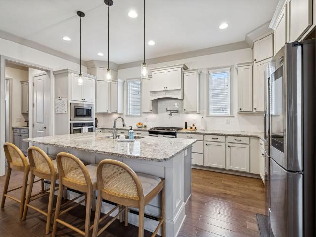 1566 Drakes Creek Rd, Hendersonville, TN