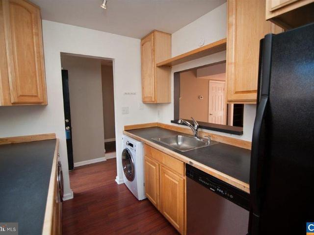 1566 Garden Court