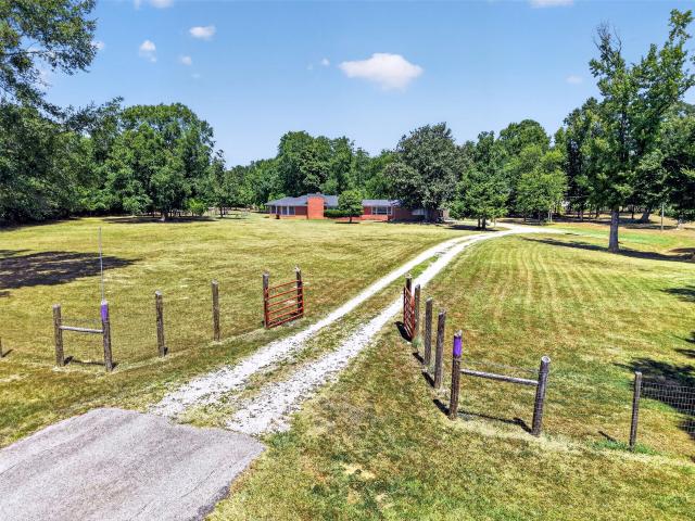 1566 State Highway 7 W