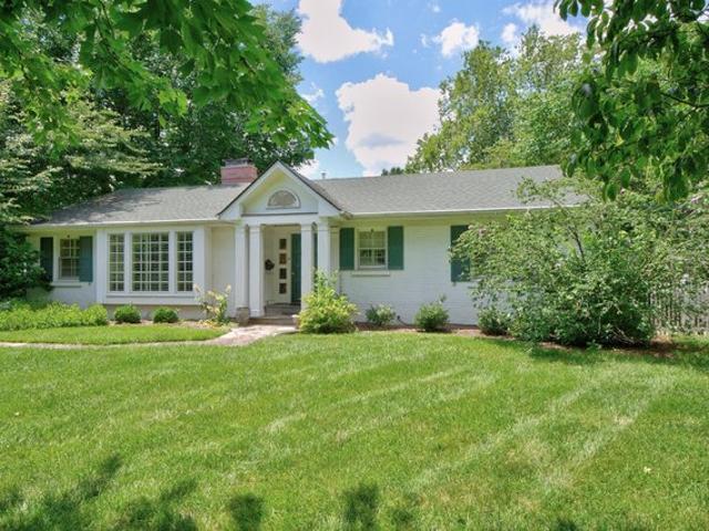 1566 Tates Creek Rd, Lexington, KY 40502