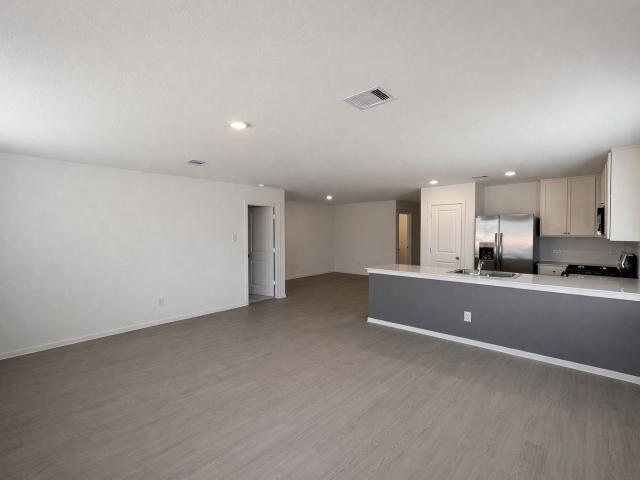15679 Plum Brook Dr