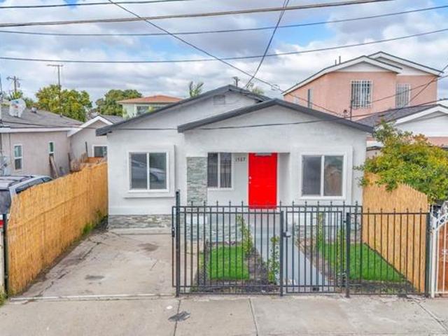 1567 E 119th St, Los Angeles, CA 90059