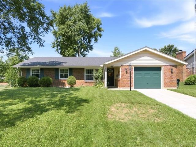 1567 Glendale Dr, Fairborn, OH 45324