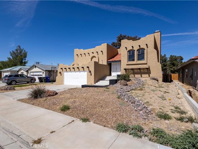 15682 Kingswood
