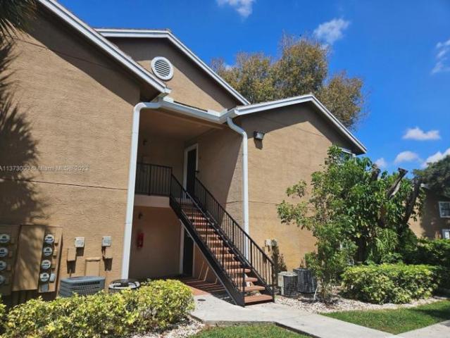 15689 106th Ln SW #714, Miami, FL 33196