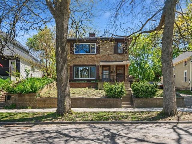 1568 Forrest Ave NE, Grand Rapids, MI 49505