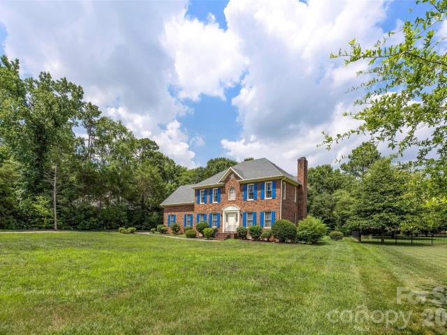 1568 Wheaton Way NW