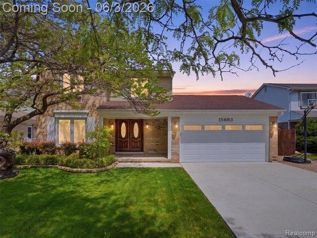 15693 Jennifer Dr, Macomb Township, MI 48044