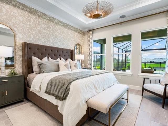 15690 Genova Dr, Naples, FL 34114