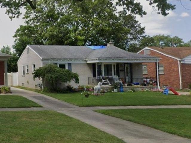 15690 McCann St, Southgate, MI 48195