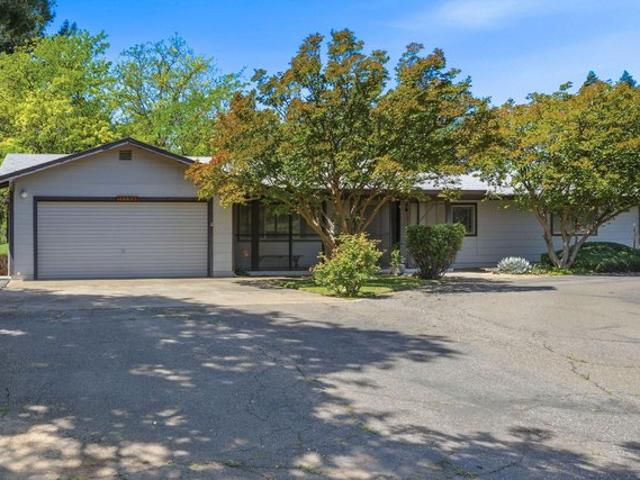 15695 Johnson Rd, Red Bluff, CA 96080