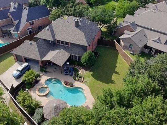 15699 Ridgewood Drive