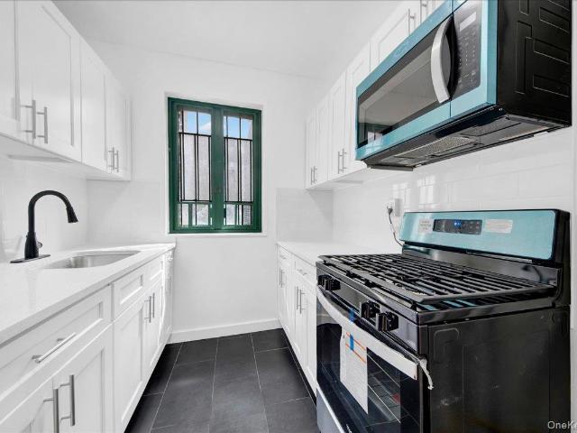 1569 metropolitan Avenue 4g
