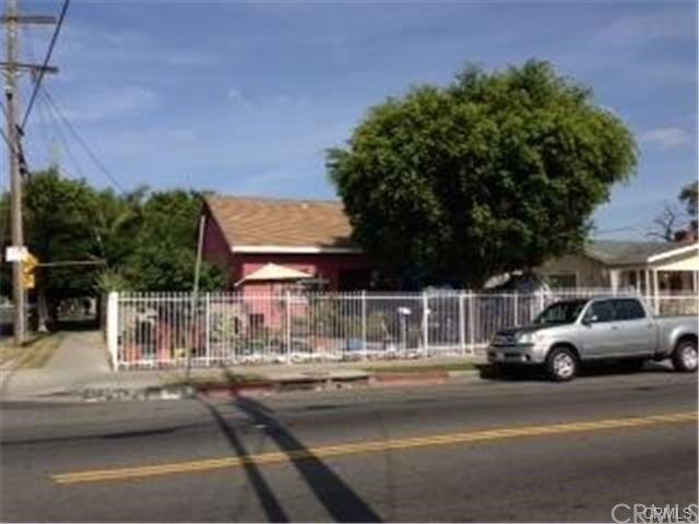 1569 E 109th St, Los Angeles, CA 90059
