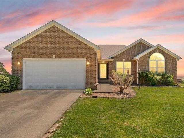 1569 Eagle Point Dr NE, New Salisbury, IN 47161