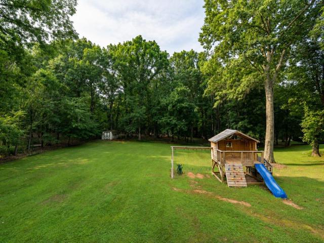 1569 Gladden Circle