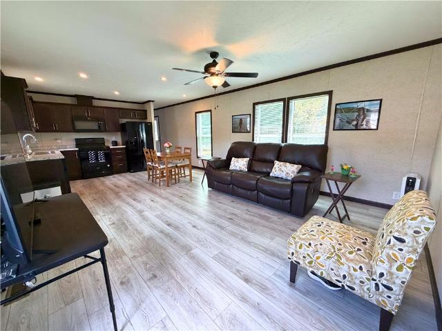 1569 lee Lane