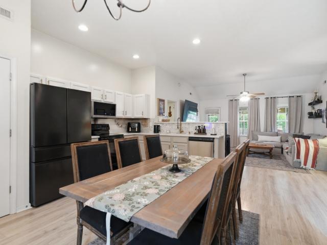 1569 Ringwald Rd
