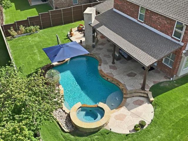 1569 Sweetbriar Drive