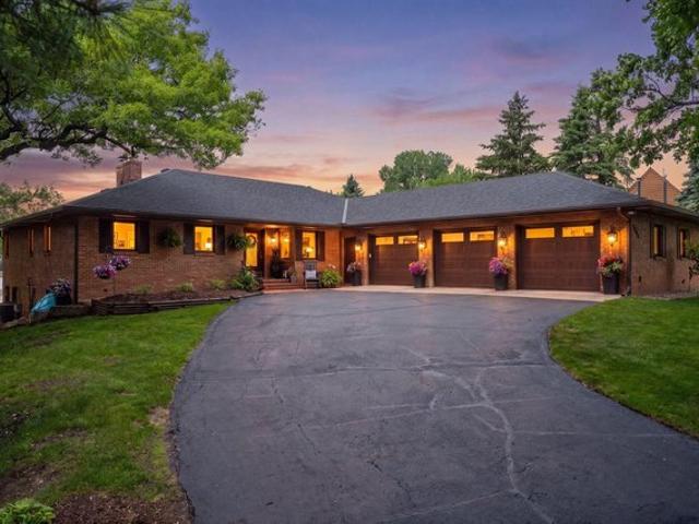 15600 Logarto Ln, Burnsville, MN 55306