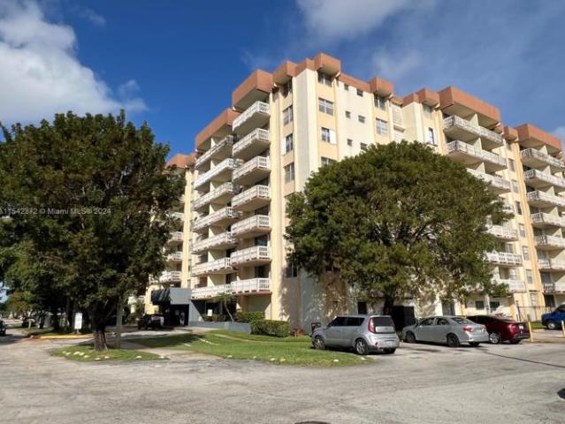 15600 NW 7th Ave #514, Miami, FL 33169