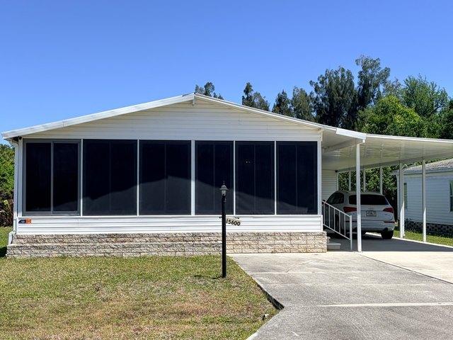 15600 Royal Coach Cir, North Fort Myers, FL 33917