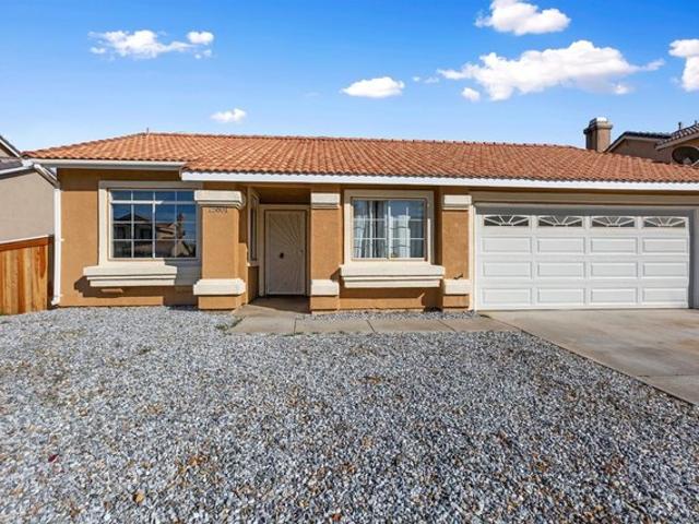 15601 Kearny Dr, Adelanto, CA 92301
