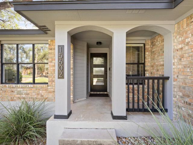 15602 Cedar Ledge St