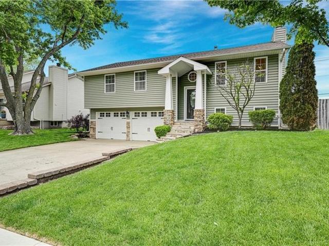 15604 W 151st Ter, Olathe, KS 66062