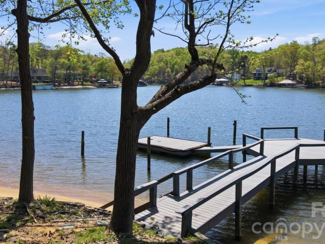 15609 Chatfield Dr, Charlotte, NC 28278 | MLS #4371