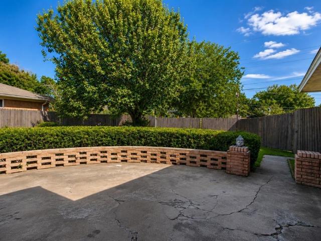 1560 Mapleton Drive