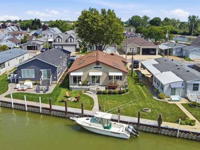 1560 N Compass Ave, Port Clinton, OH 43452