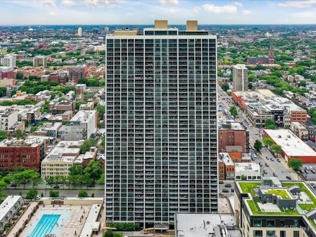 1560 N Sandburg Ter Apt 3206, Chicago, IL 60610
