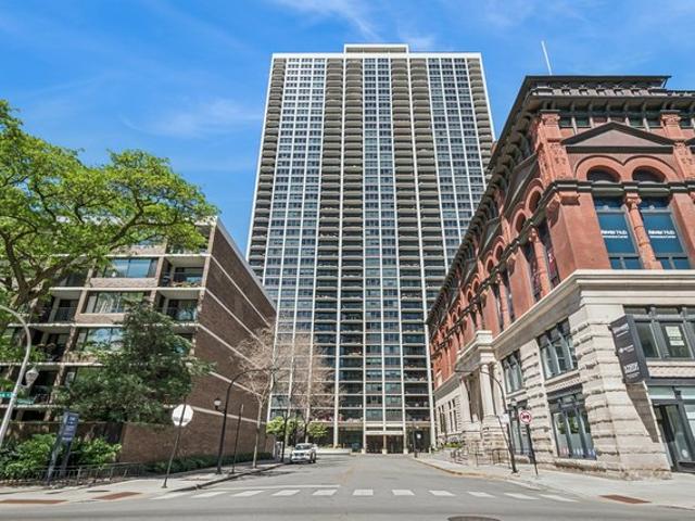 1560 N Sandburg Ter Unit 1801J, Chicago, IL 60610
