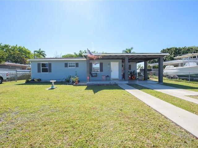 1560 NE 11th St, Homestead, FL 33033