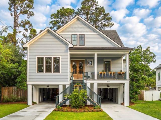 1560 Appling Dr, Mount Pleasant, SC 29464