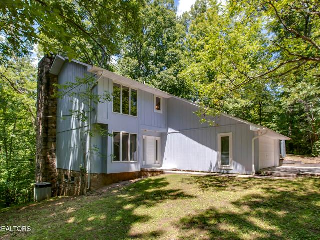 1560 Bluebird Cove Lane