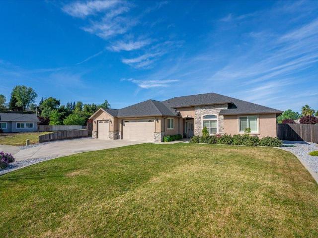 1560 Carl Court
