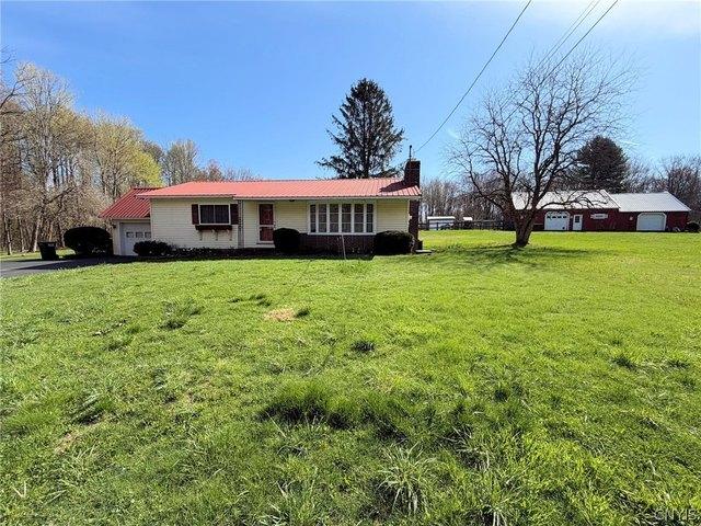 1560 County Route 4, Central Square, NY 13036