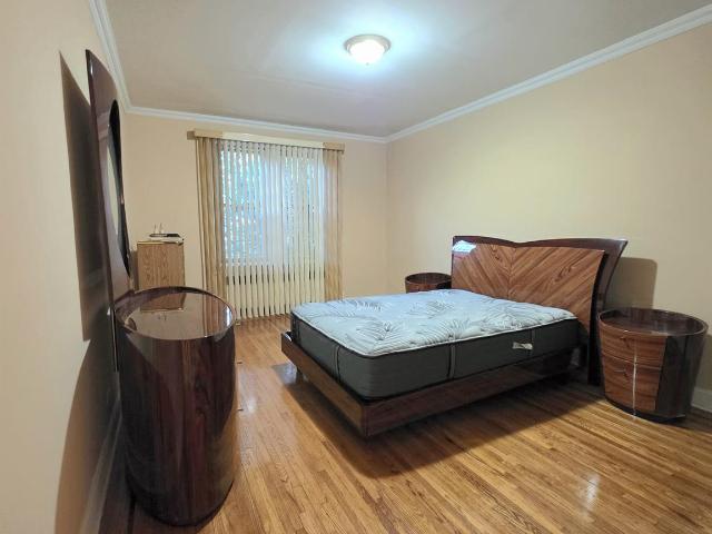 1560 E 18th 2C