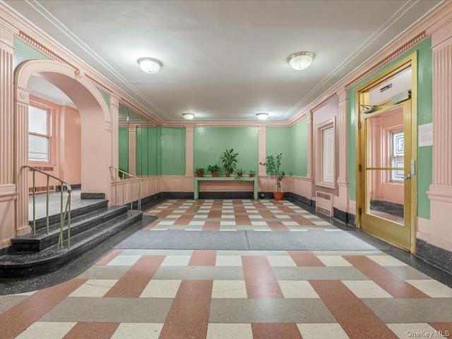 1560 E 18th 2C