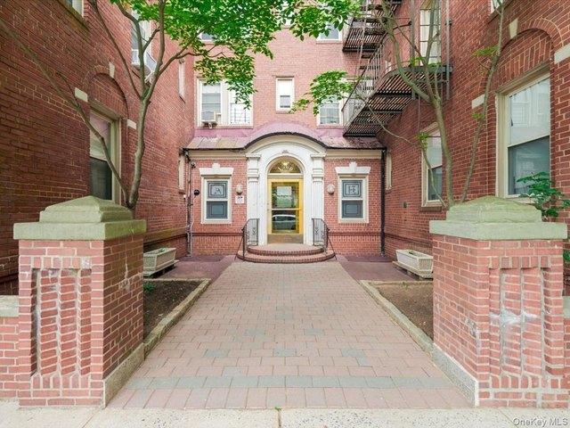 1560 E 18th St Apt 2C, Brooklyn, NY 11230