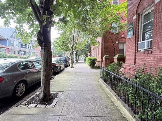 1560 East 18th Street, Unit 3H