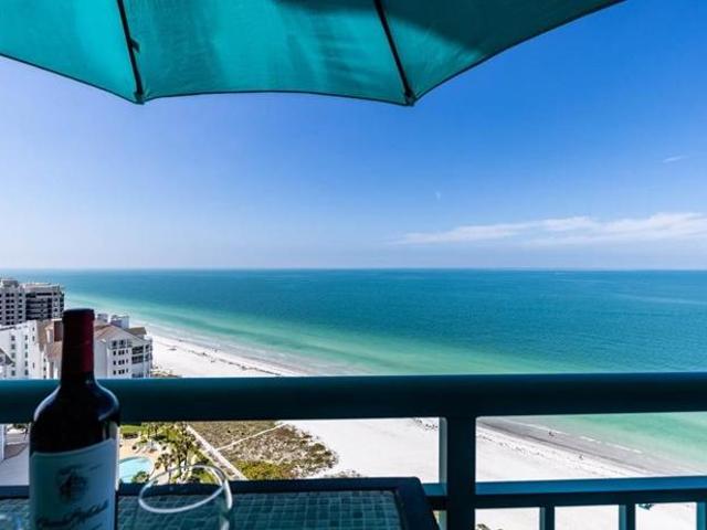 1560 Gulf Blvd #1605 Clearwater, FL 33767